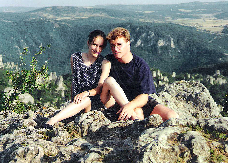 thierry-et-morgane-van-den-bil-dans-les-gorges-du-tarn-1994 – H I C